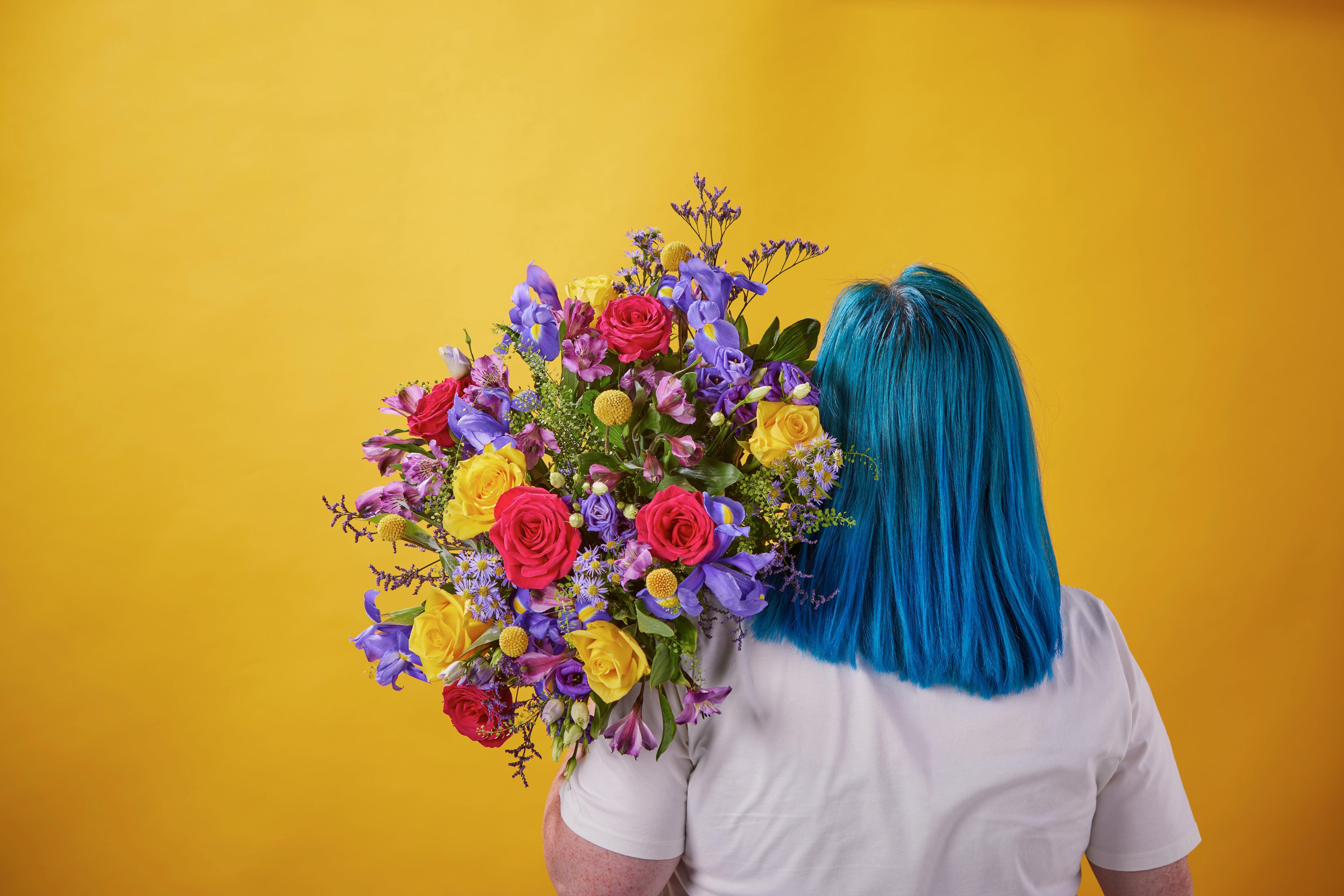 Flowers by Post Send Flowers By Post Flying Flowers